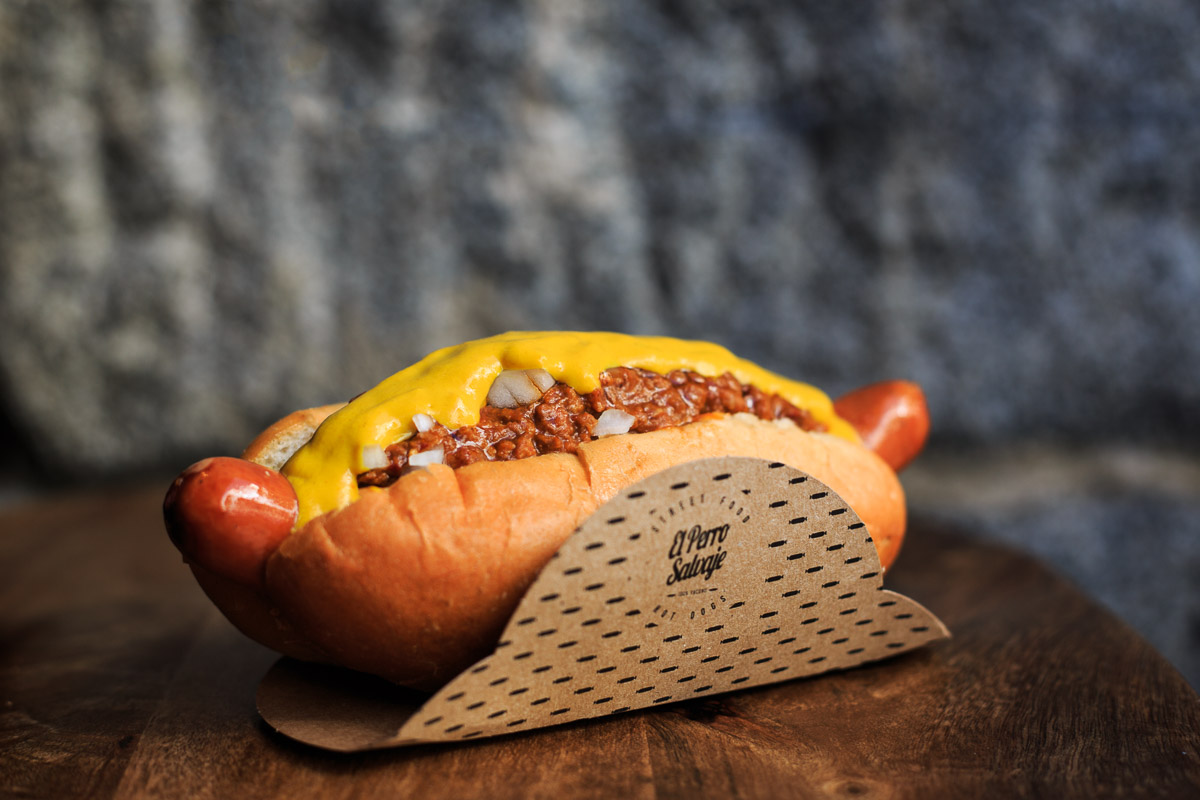 Diseño de dossier eventos - El Perro Salvaje (Hot Dogs) - PerfectPixel ...